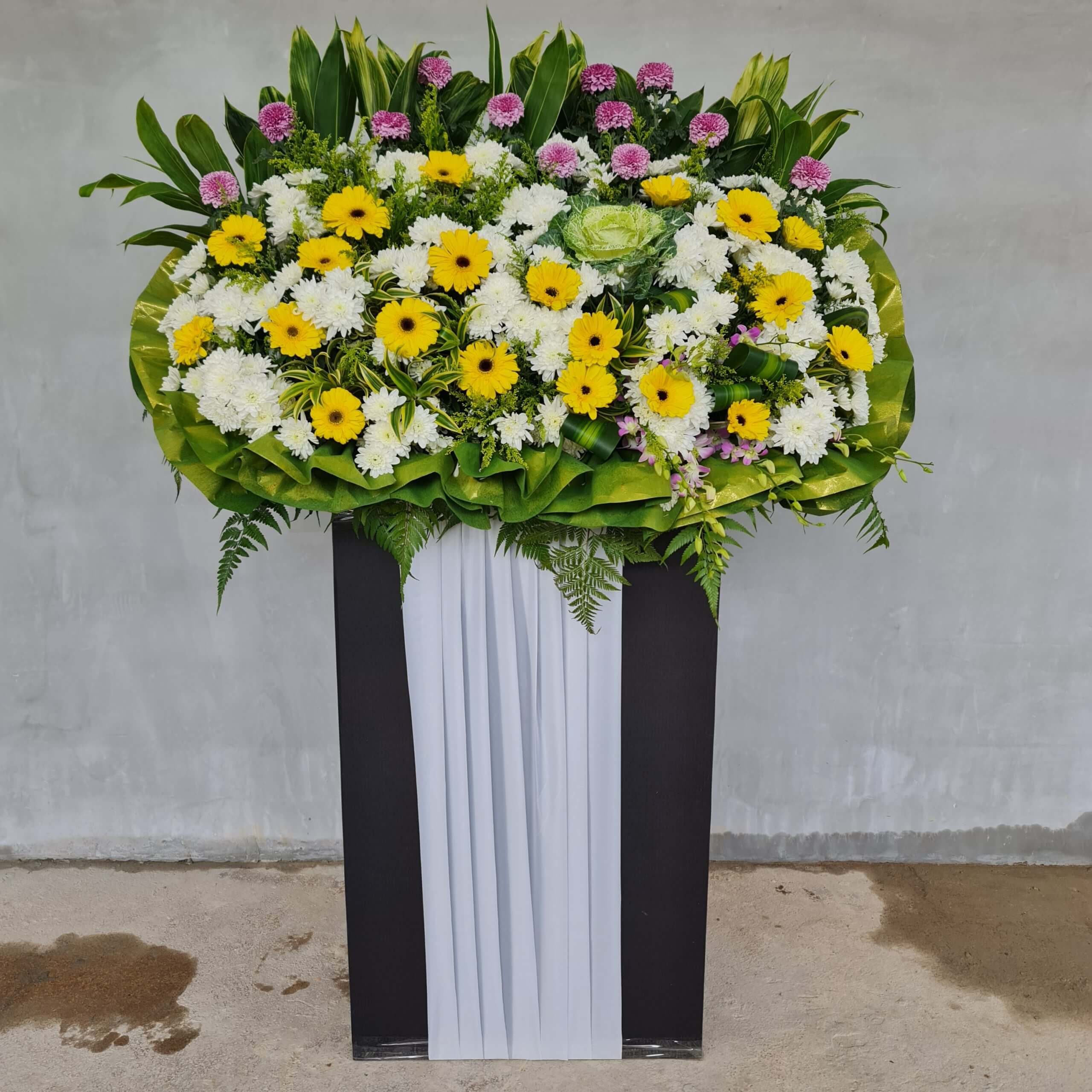Tribute Wreath Stand | Funeral Flower | Prince.com.sg